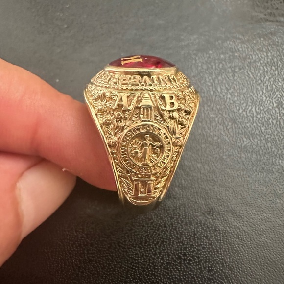 Accessories | University Of Alabama Graduation Ring 1k Gold 16 Grams ...